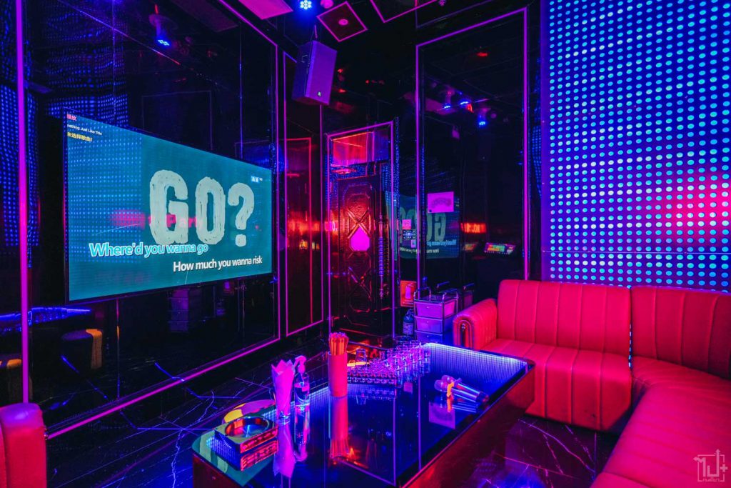 พิกัดที่สายตี้ ห้ามพลาด! Royal Melody KTV Phuket | ไปคนเดียว+