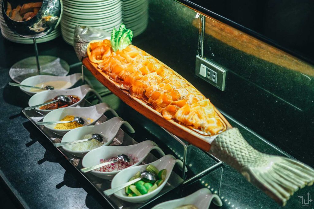 บุฟเฟ่ต์จัดเต็ม! ปูไข่นึ่งนมสด กุ้งแม่น้ำเผา | Atrium Buffet | ไปคนเดียว+
